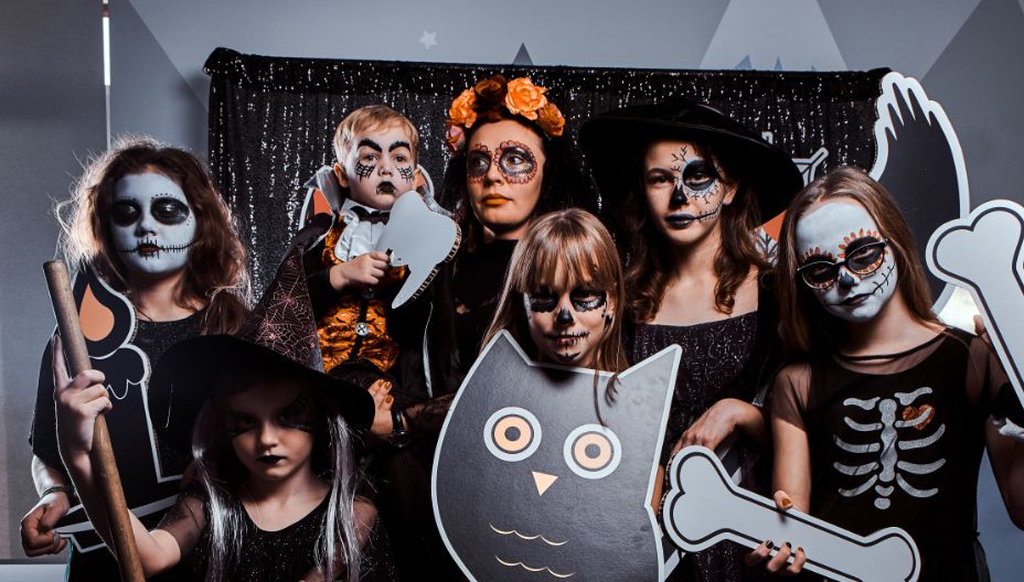 Free AI Halloween Costume Generator | Visualize Halloween Costumes