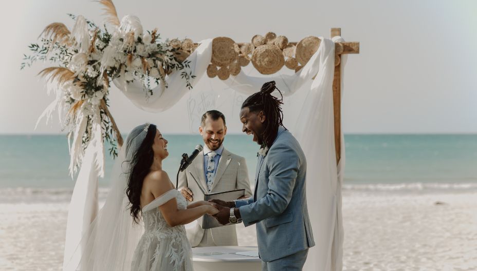 Friend officiant wedding script 60 photos - Astyledwedding.com